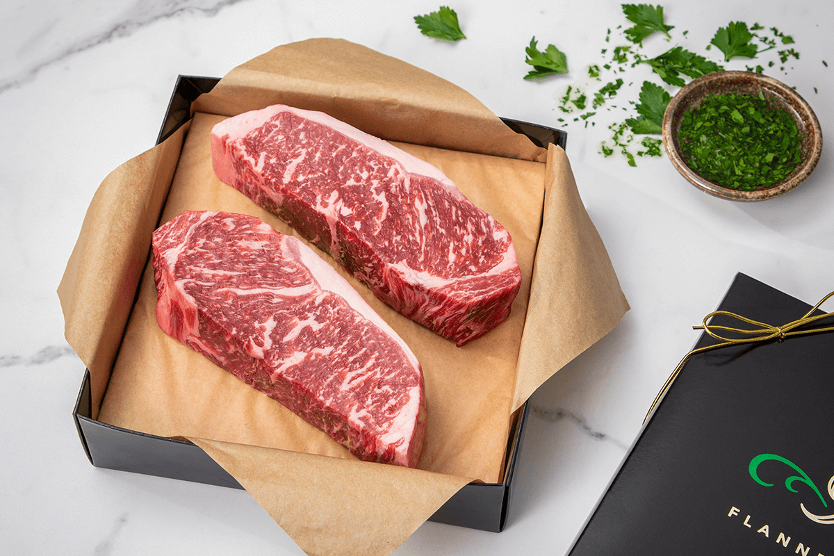 Dry Aged New York Steak Gift Box for Home Delivery Dry Aged New York Steak Gift Box for Home Delivery